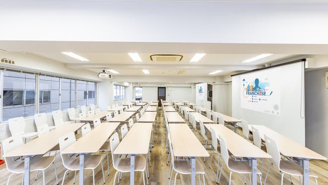 【新宿御苑前1分】100人着席可能な会議室|Wi-Fi、プロジェクター、スクリーン完備|セミナーやイベントに最適の写真5
