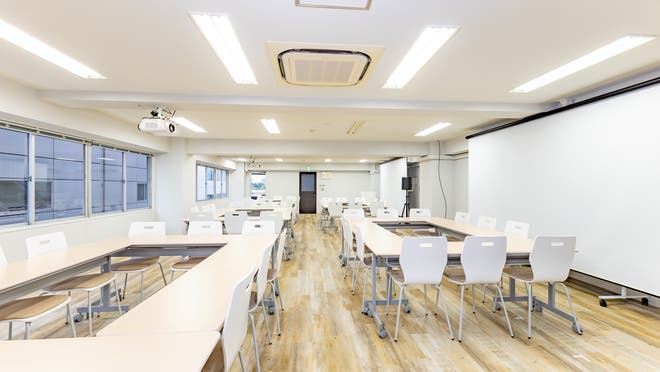 【新宿御苑前1分】100人着席可能な会議室|Wi-Fi、プロジェクター、スクリーン完備|セミナーやイベントに最適の写真8