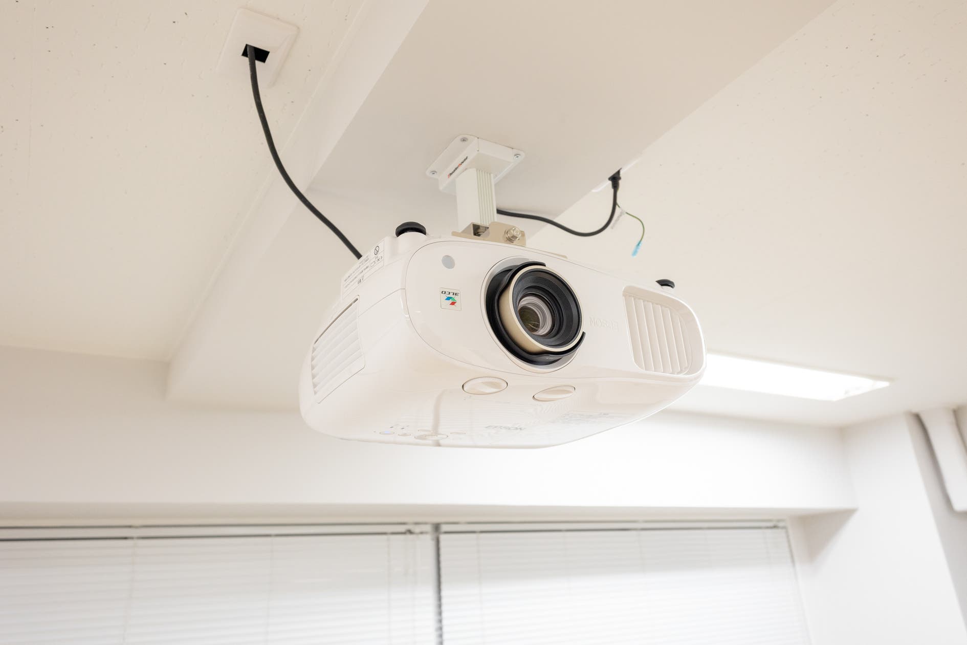 【新宿御苑前1分】100人着席可能な会議室｜Wi-Fi、プロジェクター、スクリーン完備｜セミナーやイベントに最適の写真20