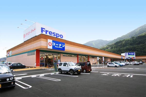 【フレスポ阿波池田】駐車場内①（ﾃﾞｲﾘｰﾏｰﾄ前付近）の写真1