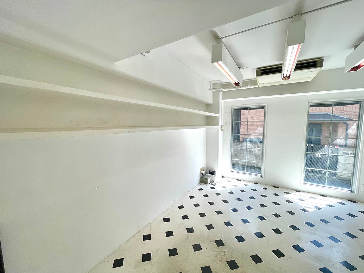 1dayプラン大幅値下げ！ ¥45,000→¥30,000。渋谷徒歩圏・駒場東大前商店街1Fでポップアップ・スタジオ撮影に最適。の写真8