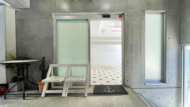 1dayプラン大幅値下げ! ¥45,000→¥30,000。渋谷徒歩圏・駒場東大前商店街1Fでポップアップ・スタジオ撮影に最適。の写真6