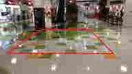 【フレスポ鳥栖】センターコート(auショップ前)の写真2