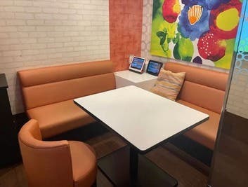 《2~4名用》会議・打ち合わせ用ルーム【サイズS】（加熱式たばこのみ可）の写真1