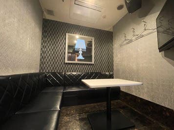 《2~4名用》会議・打ち合わせ用ルーム【サイズS】の写真1