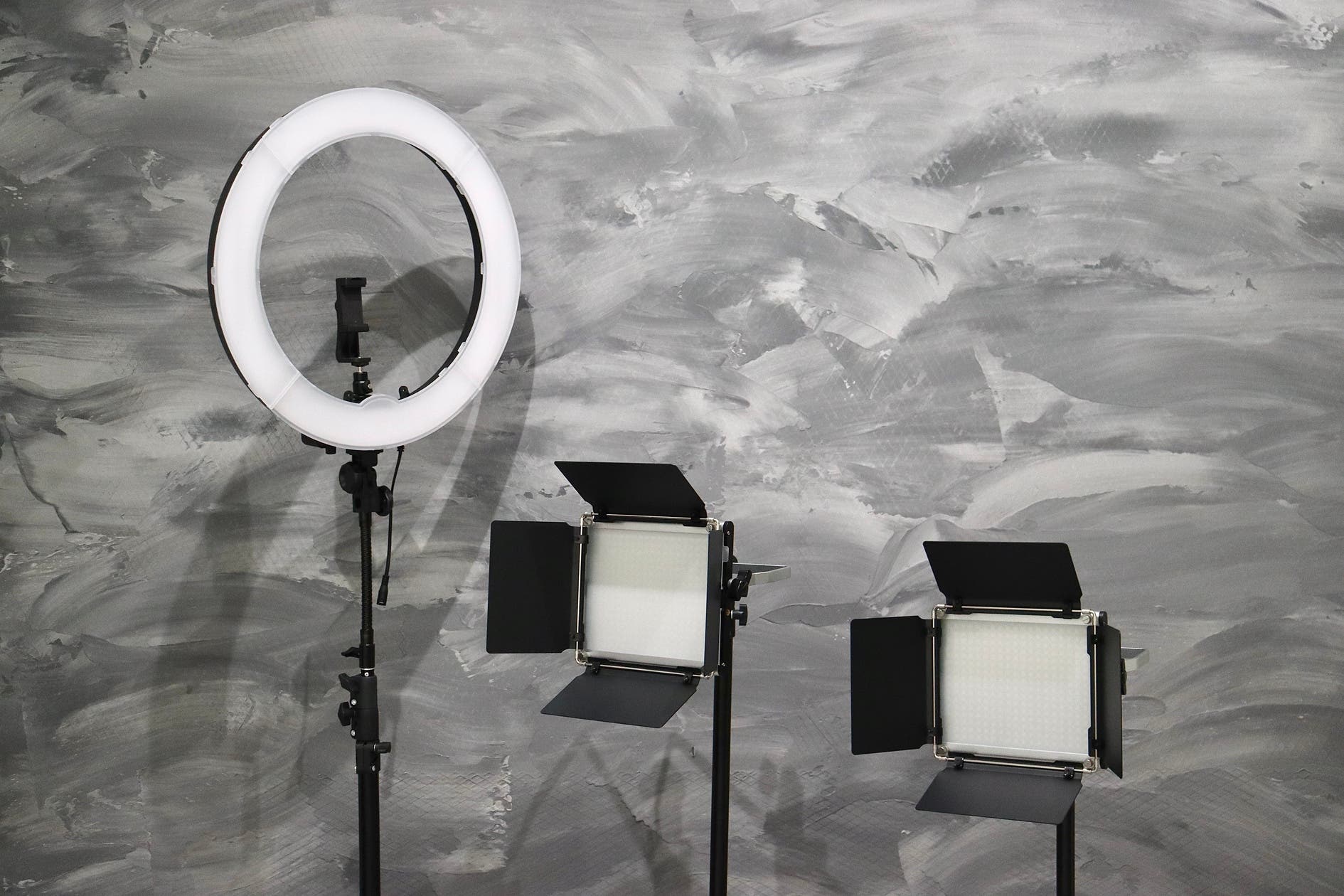 秋葉原最大規模の姫エリア（白/黒）✨豊富な自然光🌞本物の大型漆喰壁🥀花壁/広々40㎡/大型背景紙7種/グリーンバックの写真27