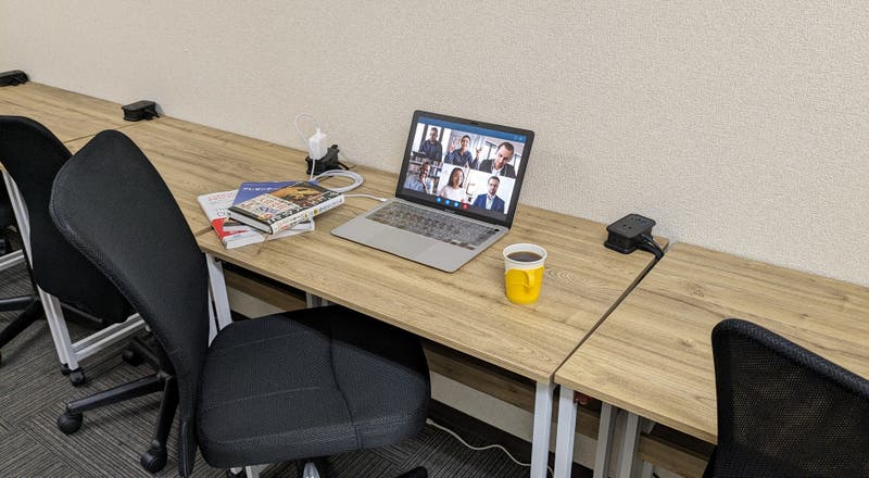【当日予約は10％OFF】テレワーク利用増加中！電源・WiFi・フリードリンクあり◎広めの完全個室を独り占めできます♪
