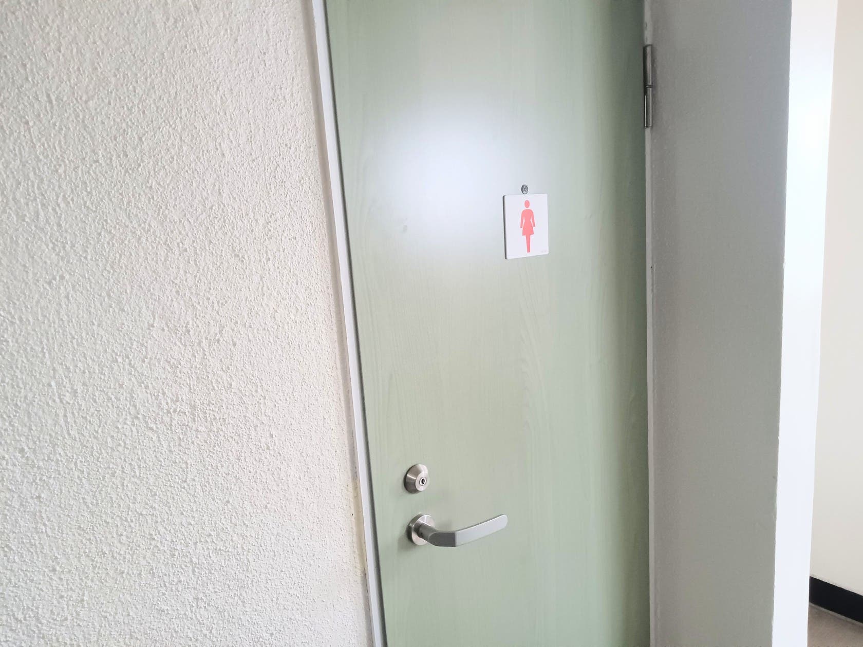 マッサージベッド2台｜メイク・サロン講習・練習・同時施術・マッサージ・パーソナルカラー診断の写真21