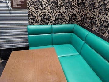 《2~4名用》会議・打ち合わせ用ルーム【サイズS】（加熱式たばこのみ可）の写真1