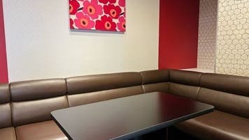 《2~4名用》会議・打ち合わせ用ルーム【サイズS】(禁煙)の写真1