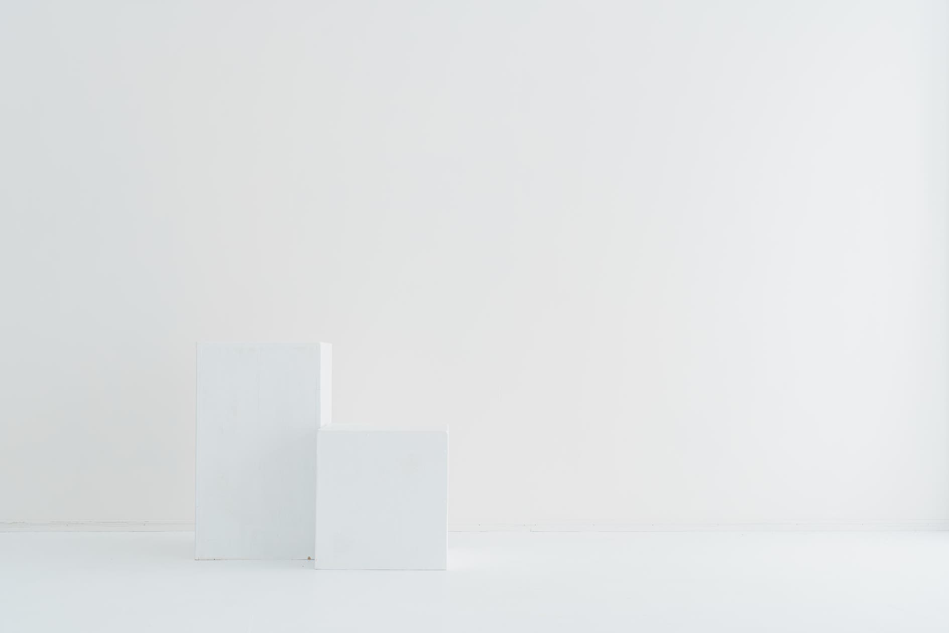 白基調のシンプルなフォトスタジオの写真6