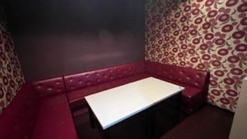 《2~4名用》会議・打ち合わせ用ルーム【サイズS】の写真3