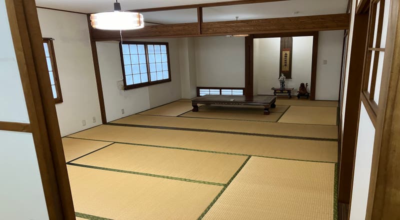 【観音寺】博多の真ん中にあるお寺の4階にある和室🎵16畳の畳張り！