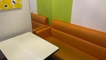 《5~6名用》会議・打ち合わせ用ルーム【サイズM】(禁煙)の写真1