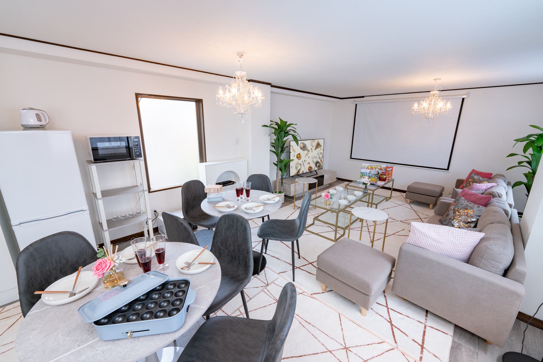 人気エリア🌞期間限定40％OFF✨高田馬場スグ🚶大人数🎈推し活🍺女子会💖パーティ🎈100㌅ﾌﾛｼﾞｪｸﾀｰ📹人気ｹﾞｰﾑ🎮の写真11