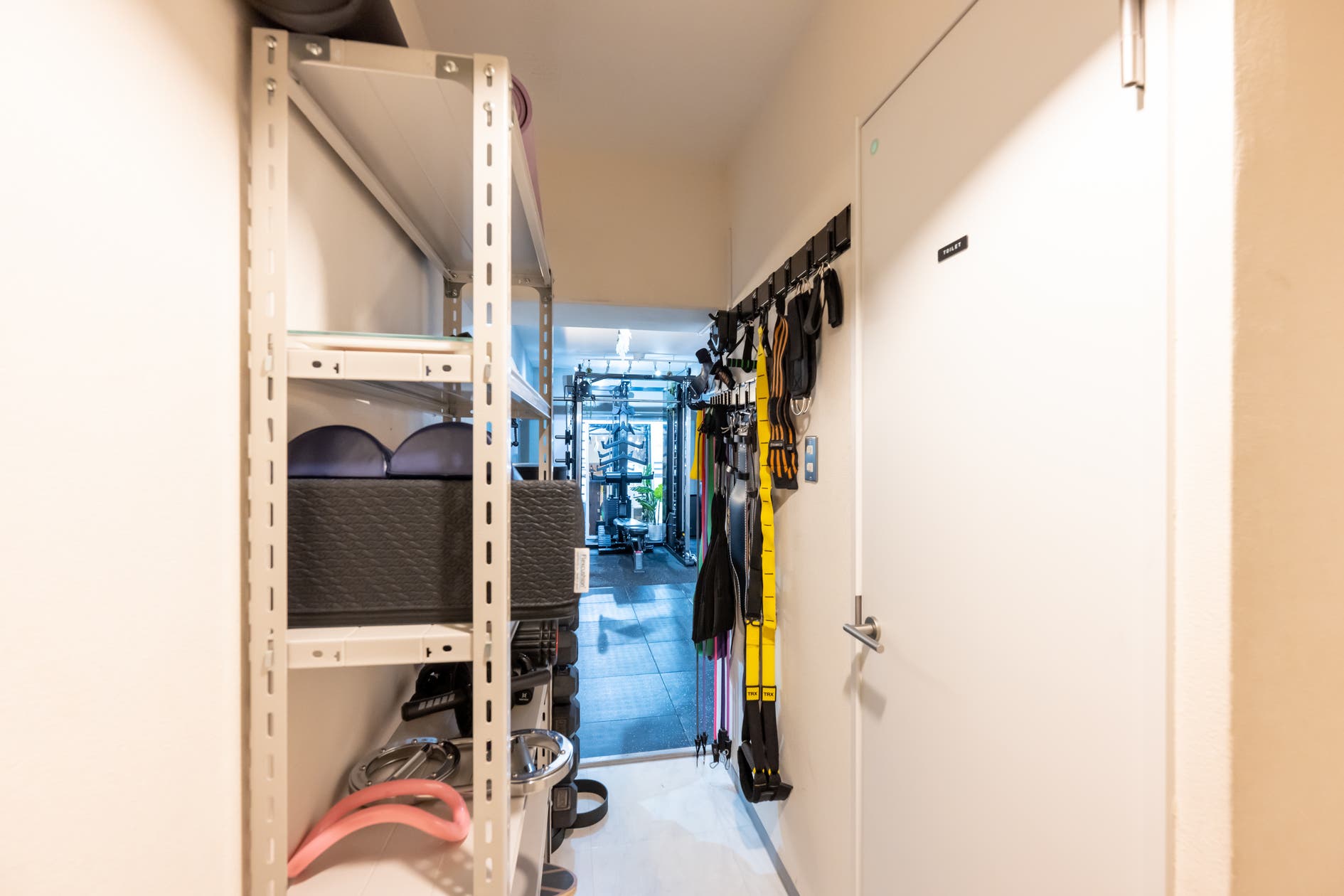 【渋谷駅3分】超駅近🚶｜地域最安🉐｜広々25平米｜高性能設備｜備品数No1👆｜清潔感有✨｜毎日清掃🧹｜大人数可｜レンタルジムの写真14