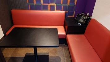 《2~4名用》会議・打ち合わせ用ルーム【サイズS】(禁煙)の写真1