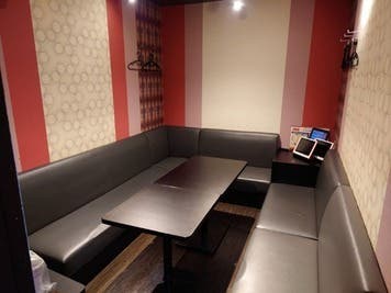 《2~4名用》会議・打ち合わせ用ルーム【サイズS】（禁煙）の写真3