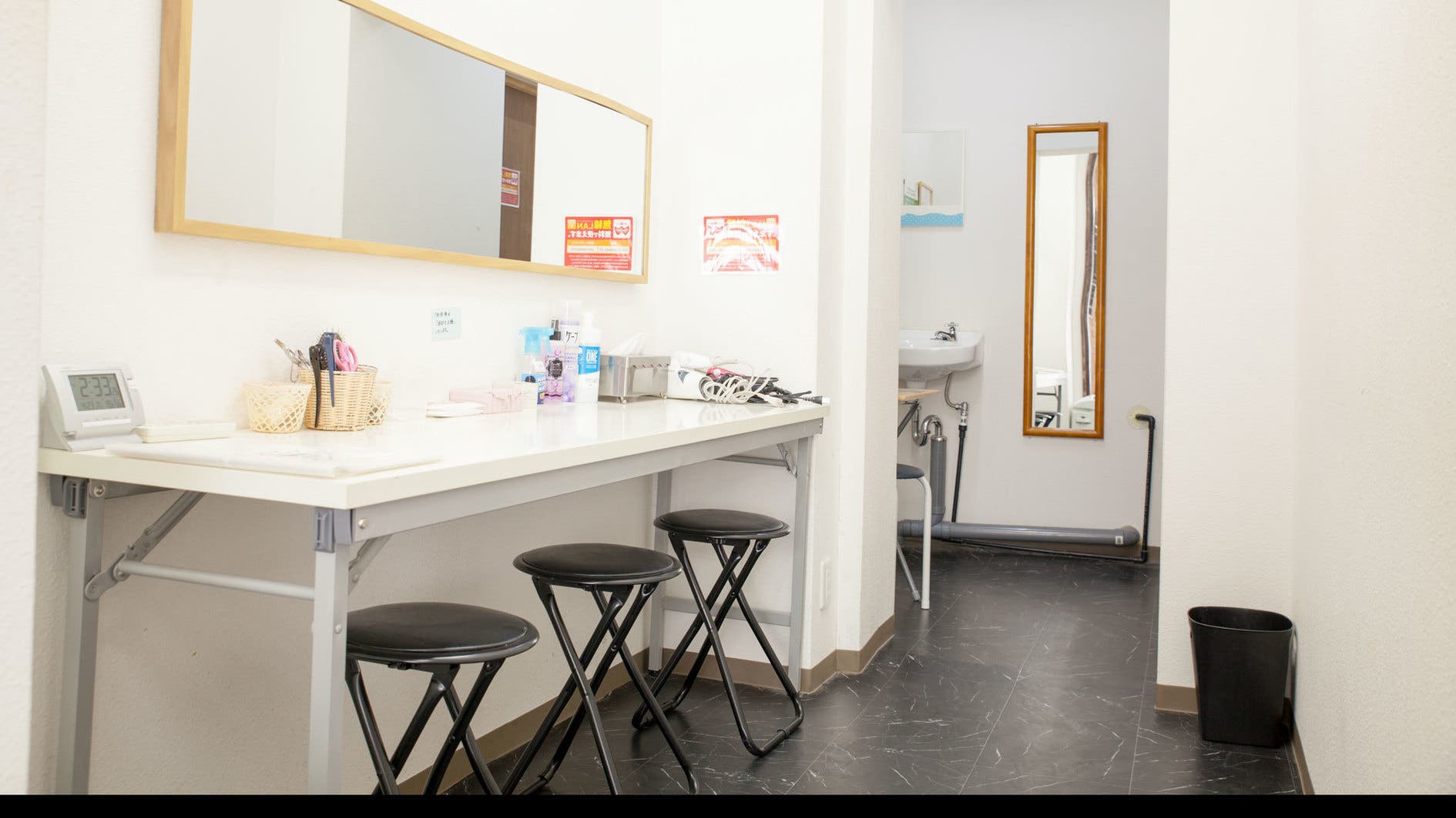 更衣室（控え室）の画像1