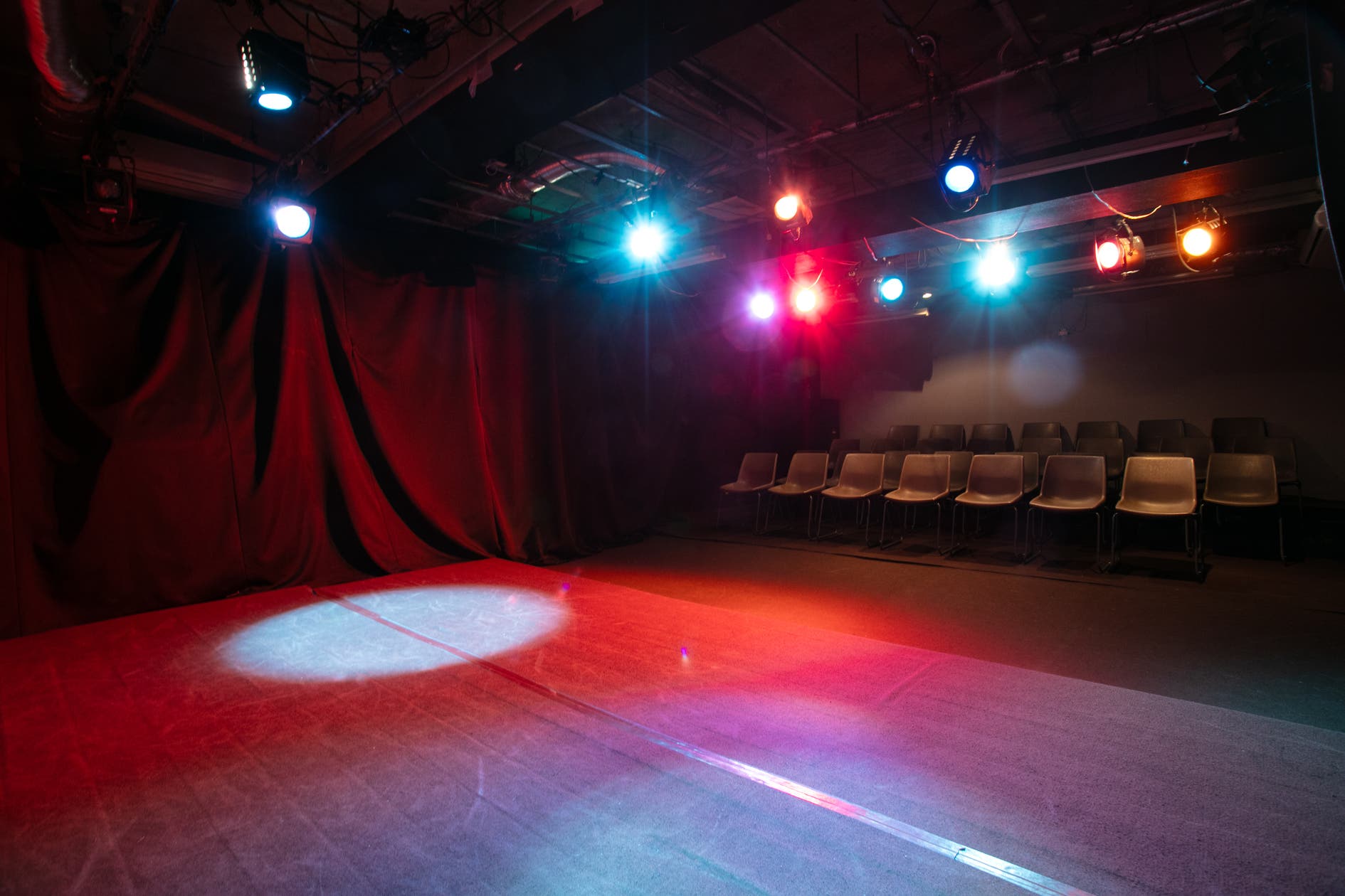 JR&東西線「中野駅」、西武新宿線「沼袋駅」から徒歩圏内の小劇場の写真5