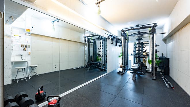 【渋谷駅3分】超駅近|地域最安🉐|広々25平米|高性能設備|備品数No,1👆|清潔感有✨|毎日清掃🧹|大人数可|レンタルジムの写真1