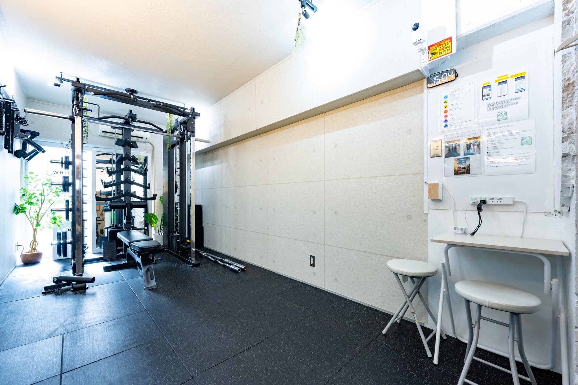 【渋谷駅3分】超駅近｜地域最安🉐｜広々25平米｜高性能設備｜備品数No,1👆｜清潔感有✨｜毎日清掃🧹｜大人数可｜レンタルジムの写真2