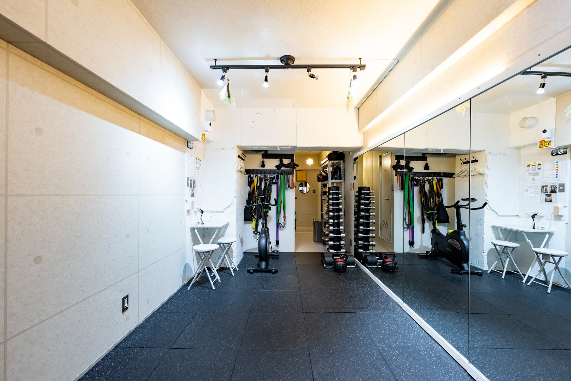 【渋谷駅3分】超駅近｜地域最安🉐｜広々25平米｜高性能設備｜備品数No,1👆｜清潔感有✨｜毎日清掃🧹｜大人数可｜レンタルジムの写真5