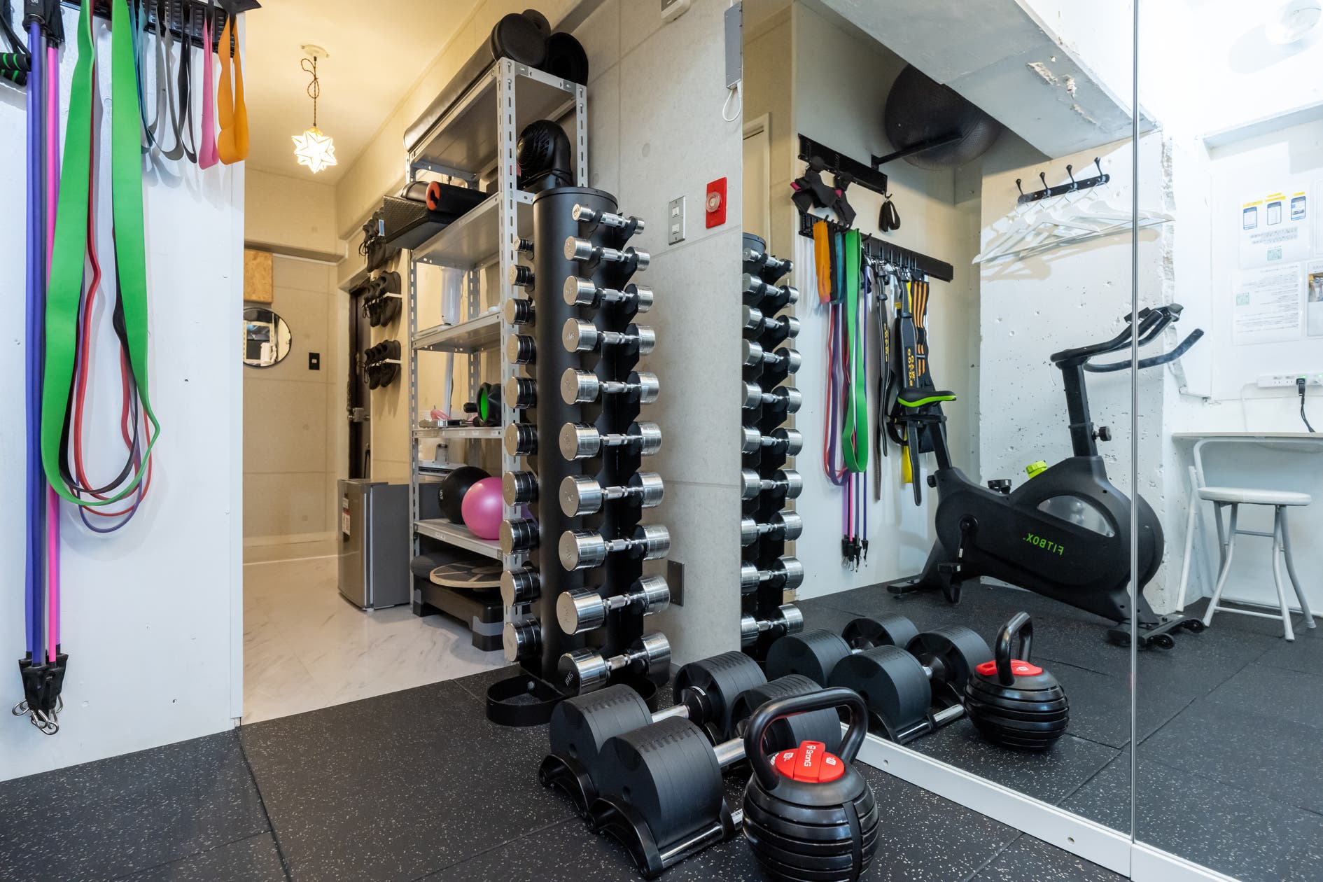 【渋谷駅3分】超駅近｜地域最安🉐｜広々25平米｜高性能設備｜備品数No,1👆｜清潔感有✨｜毎日清掃🧹｜大人数可｜レンタルジムの写真7