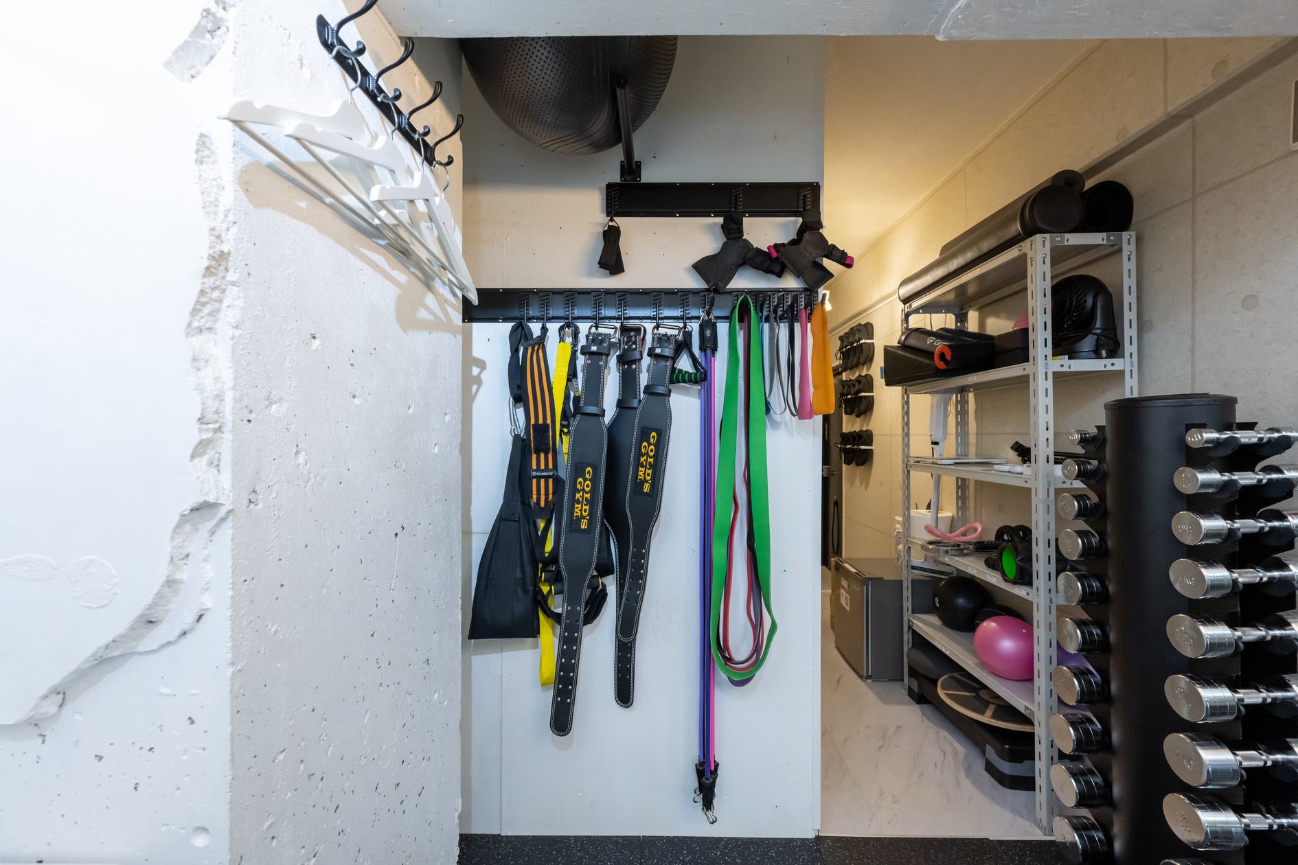 【渋谷駅3分】超駅近｜地域最安🉐｜広々25平米｜高性能設備｜備品数No,1👆｜清潔感有✨｜毎日清掃🧹｜大人数可｜レンタルジムの写真10