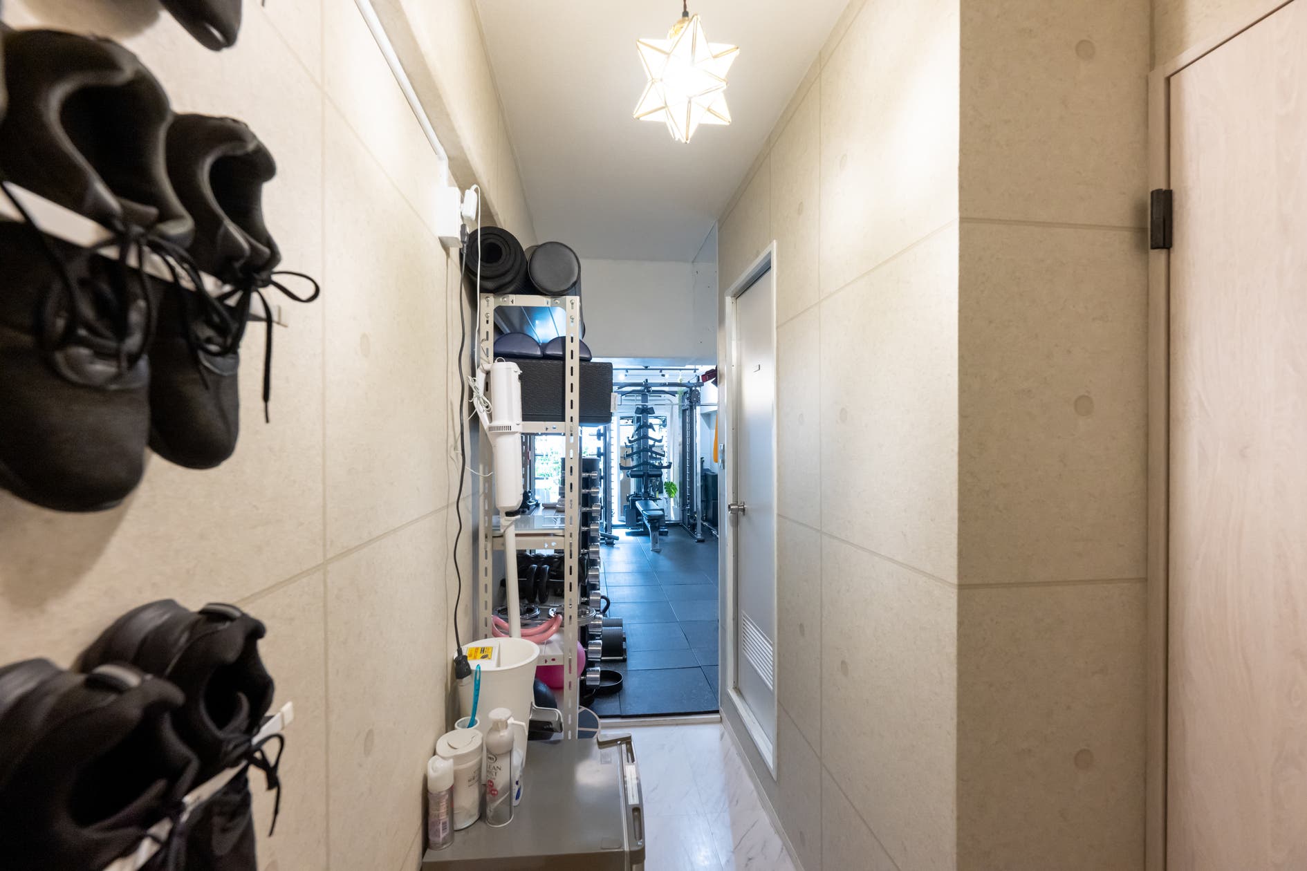 【渋谷駅3分】超駅近｜地域最安🉐｜広々25平米｜高性能設備｜備品数No,1👆｜清潔感有✨｜毎日清掃🧹｜大人数可｜レンタルジムの写真13