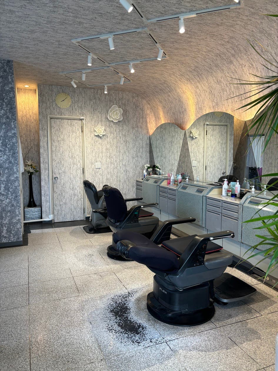 16時以降のサロンスペースの写真1