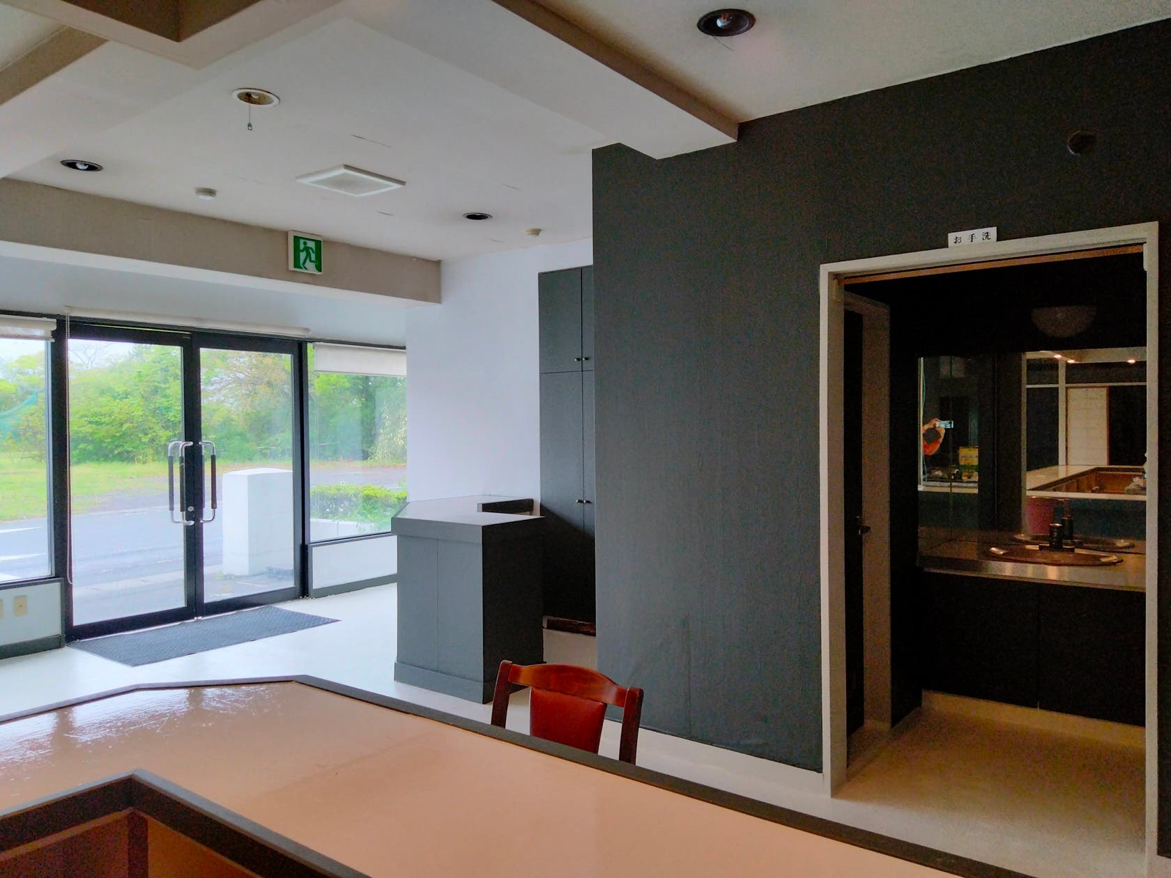 【カウンターシート、キツキ住吉浜】リモートワーク、勉強、読書、自習スペースに利用できます。ゆったりとした駐車場あります。の写真8