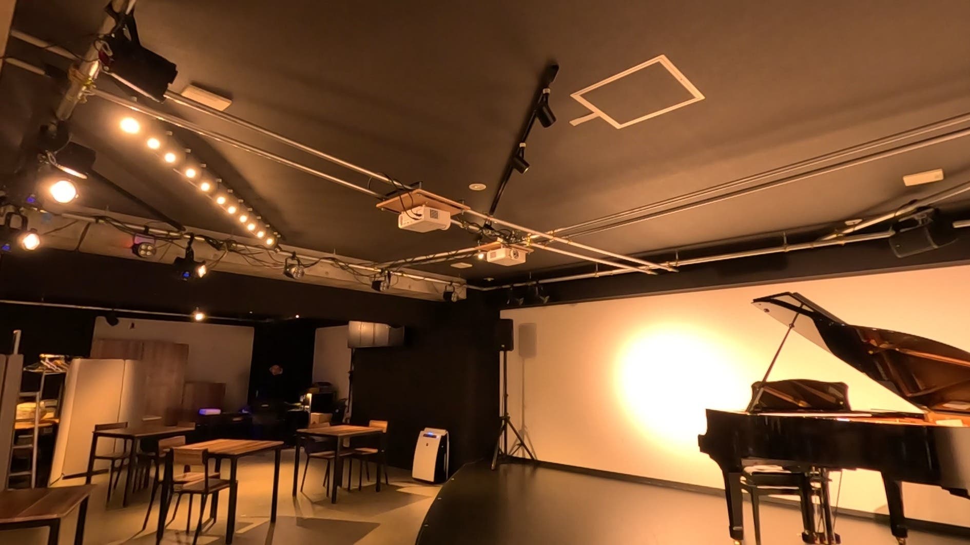 【ショーレストラン貸切】ステージ/グランドピアノ/音響照明/パーティー、イベント、ライブ可！【目白・椎名町】の写真23