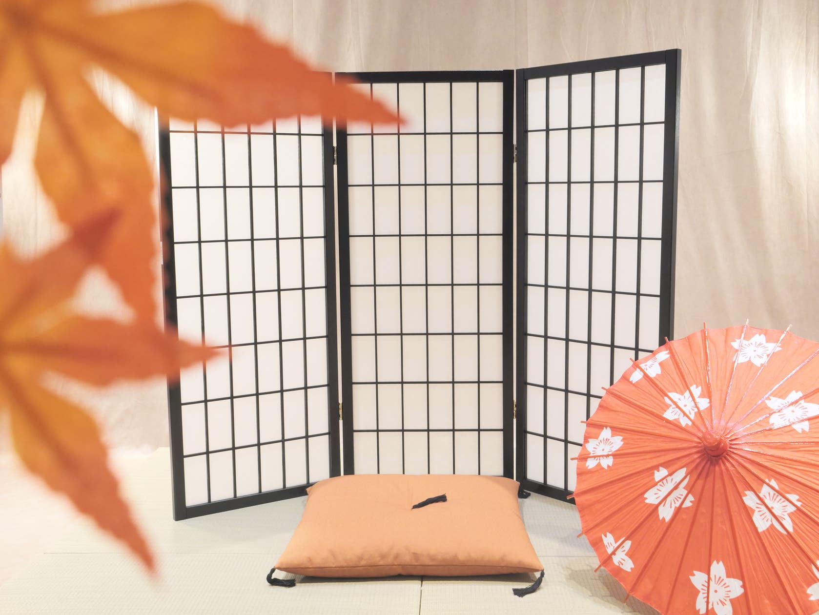 川口駅西口のセルフ写真スタジオ！カメラ等の撮影機材や小道具を各種取り揃えています！の写真20