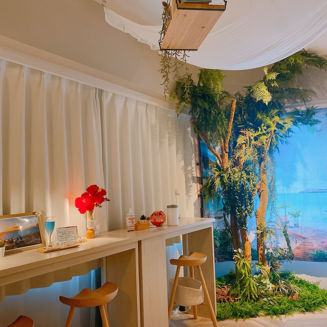 初登場⭐白を基調としたハワイアン調の店内【六本木駅より徒歩4分】ネイル／ヘッドマッサージ／フェイシャルエステ／小顔矯正に！の写真5