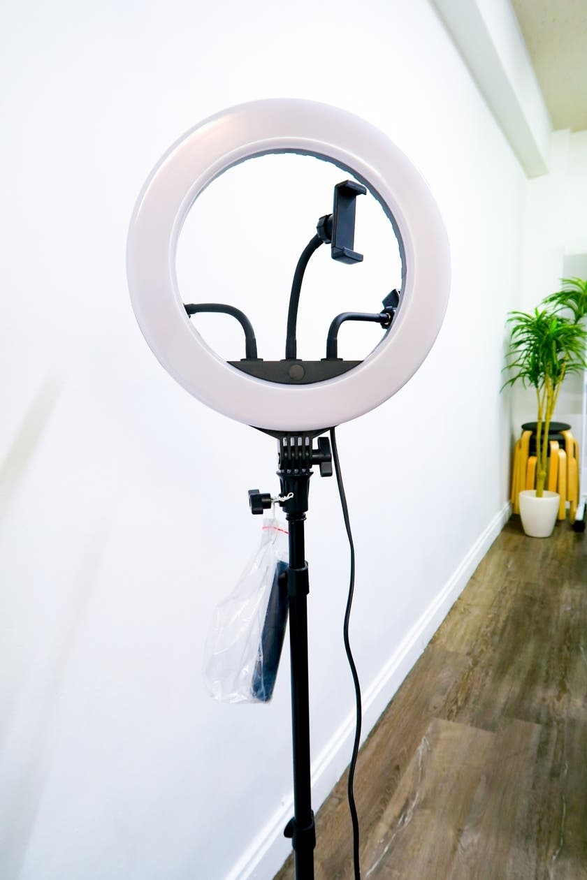 直前割を実施✨東京神田🍀最大20名可🍀駅近２階🍀施術ベッド✨全備品無料✨お得な1日プラン有✨会議/ボードゲームに最適✨の写真16