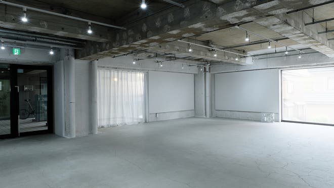 【札幌駅から徒歩10分】ギャラリー・POP-UP-SHOP・展示・撮影・個展 コンクリート打ち放し空間 無料備品も充実の写真2