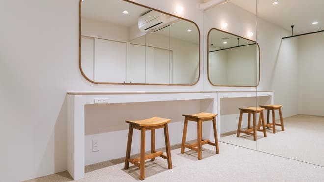 白を基調にした一棟貸しのレンタルスタジオ☆モデル撮影や広告撮影、様々なパーティーイベントなどに♪の写真4