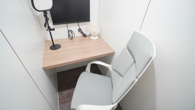 <ワークブース天王寺No.5>天王寺駅徒歩2分🚃1人用完全個室🚪Wi-Fi📶モニター🖥電源🔌⚡️テレワーク/面接/自習の写真4