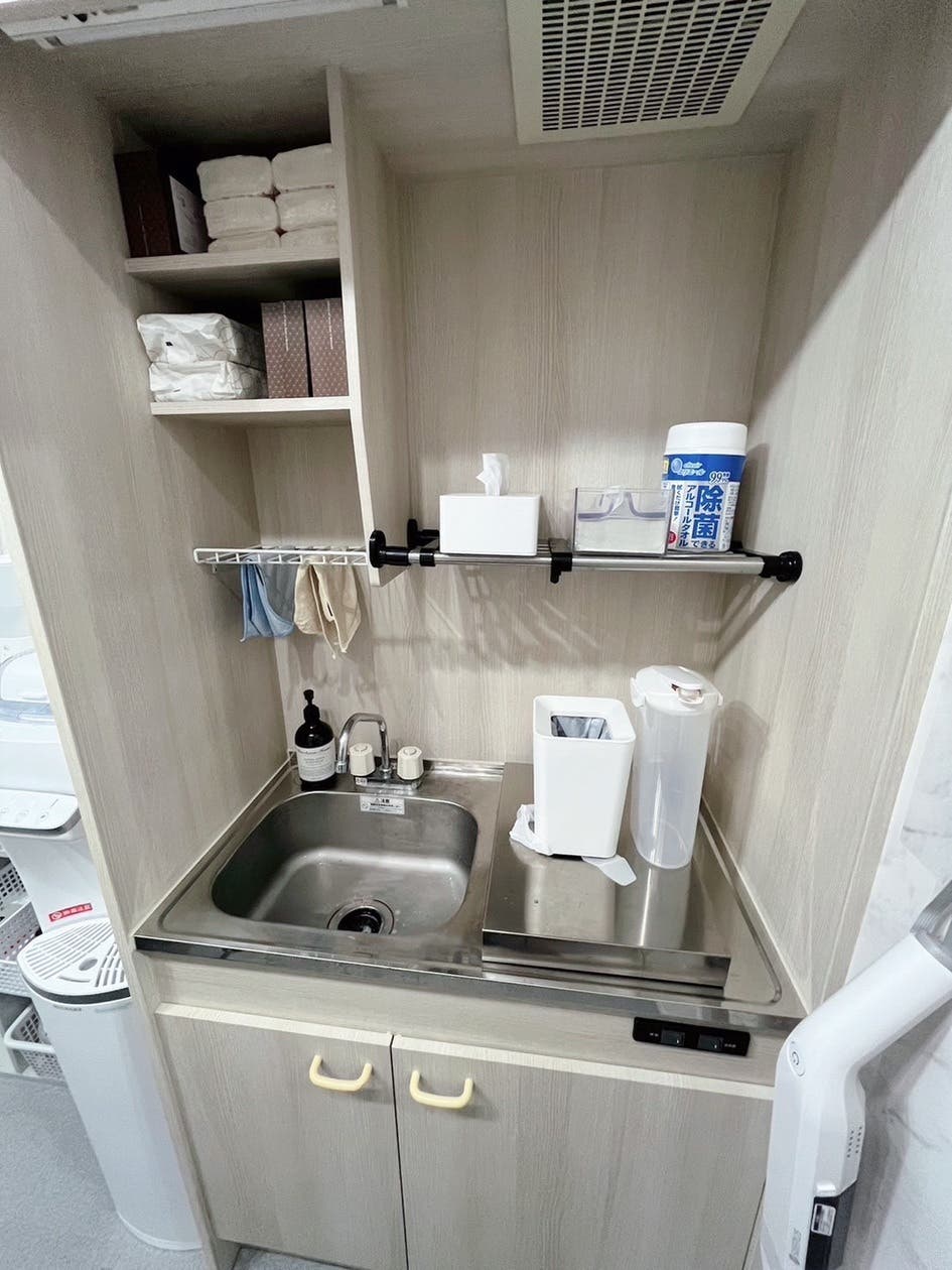 ☆完全個室☆ミーティングルーム☆下北沢駅徒歩３分/冷暖房エアコン完備/5G高速Wi-Fi/32型モニター/ウォーターサーバーの写真11