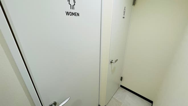 【¥660/1時間!中野駅から徒歩1分】モニター・フリードリンク付き1名個室(ブース3)※予約時間前は入室不可の写真6