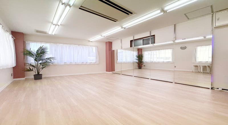 ✨ NEW OPEN ✨【門前仲町徒歩30秒🚶】ダンス・ヨガ・撮影などにおすすめ🎀🫧広々使えるスタジオ🏠大型鏡あり