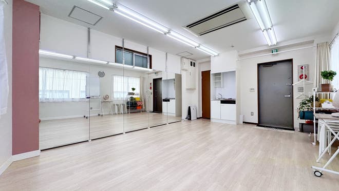 ✨ NEW OPEN ✨【門前仲町徒歩30秒🚶】ダンス・ヨガ・撮影などにおすすめ🎀🫧広々使えるスタジオ🏠大型鏡ありの写真4