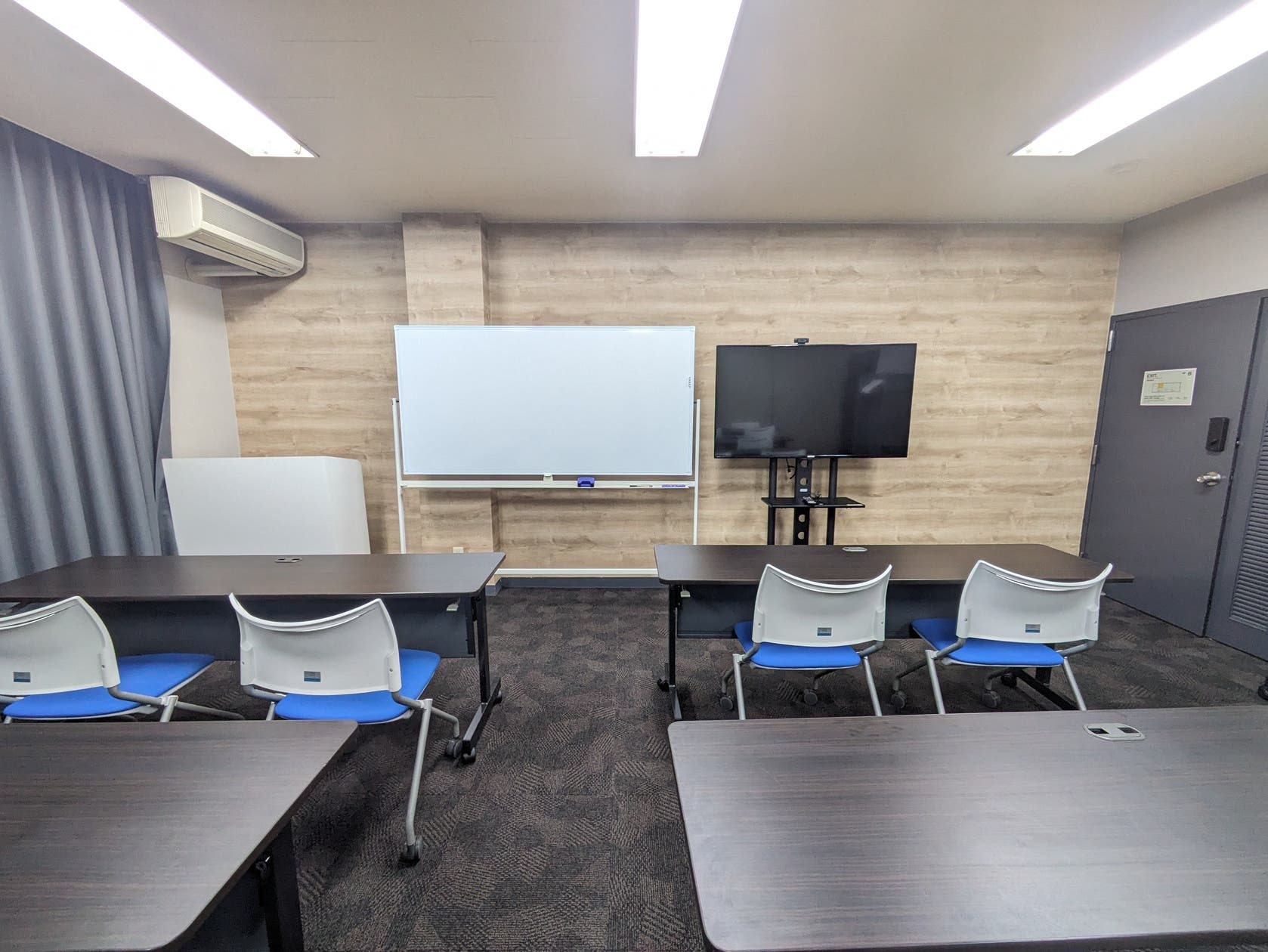 広瀬通 【4階4-B会議室】Wi-fi・Web会議用モニター完備／会議・研修／ワークショップ／飲食OK／24時間OK／16名様用の写真3