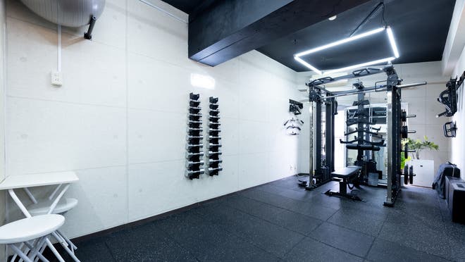 【五反田駅1分】超駅近🚶|地域最安|高性能設備|備品多数|清潔感✨|オシャレな内装|毎日清掃|ダンス可🕺|大人数可|レンタルジムの写真3