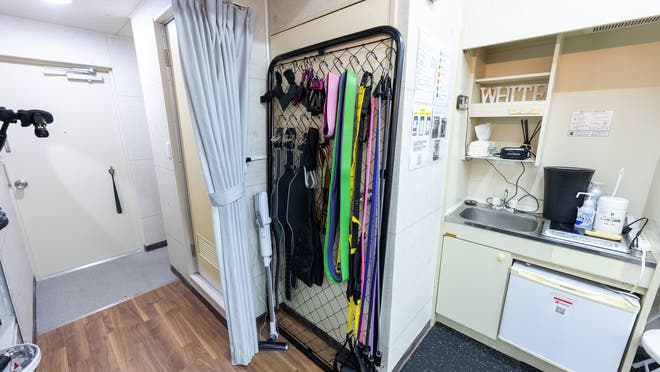 【五反田駅1分】超駅近🚶|地域最安|高性能設備|備品多数|清潔感✨|オシャレな内装|毎日清掃|ダンス可🕺|大人数可|レンタルジムの写真9