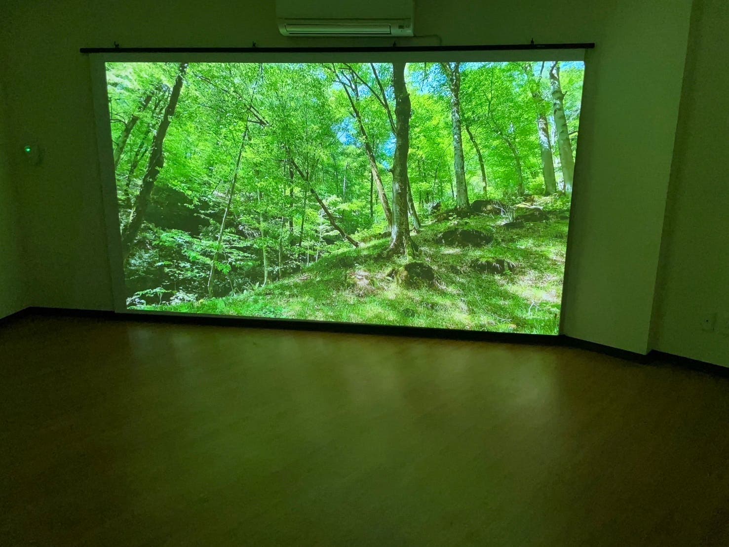 金沢海みらい図書館近くのダンススタジオです！の写真5