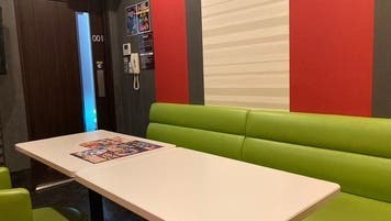 《2~4名用》会議・打ち合わせ用ルーム【サイズS】の写真4