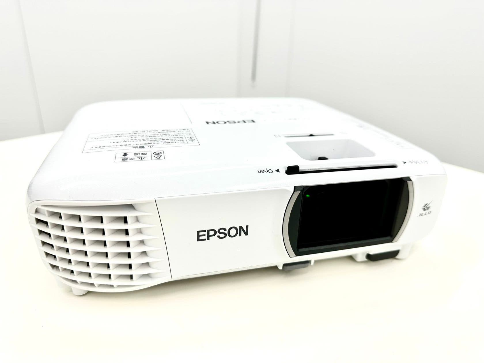 エプソン製プロジェクター（1920×1080・フルカラー）の画像2