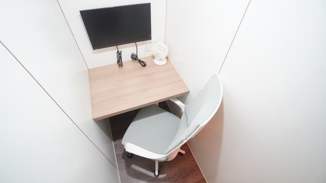 <ワークブース三ノ宮No.4>三宮駅徒歩2分🚃1人用完全個室🚪Wi-Fi📶モニター🖥電源🔌⚡️テレワーク/面接/自習の写真3